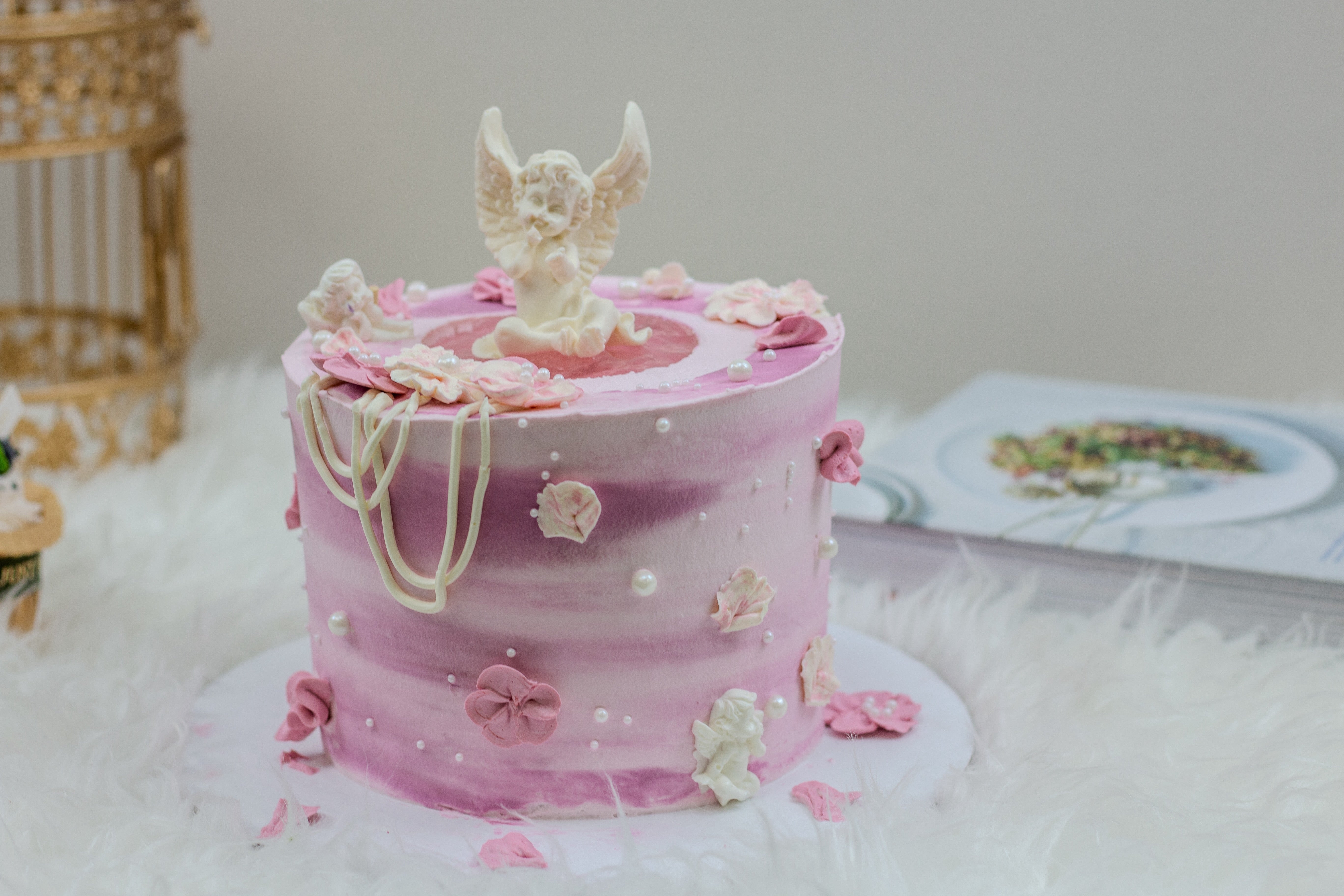 Wishing Well Fresh Cream Cake - Enchanting Design for Special Occasion ...